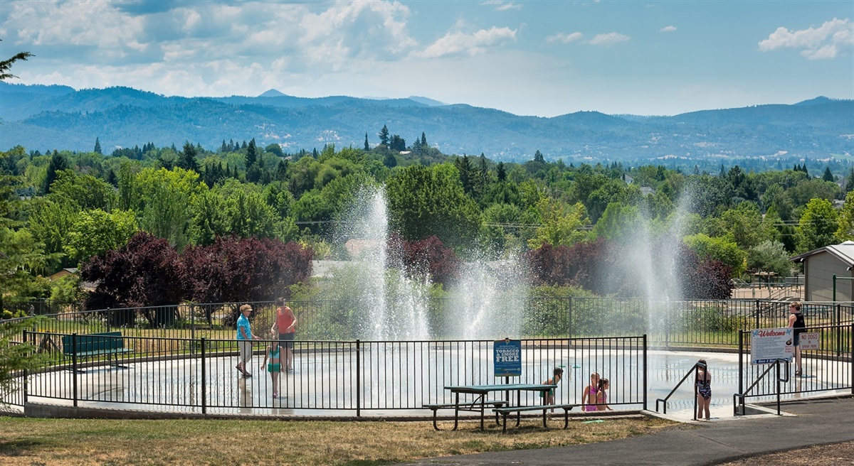 City Splash Pads to Open Thurs., May 22 City of Medford